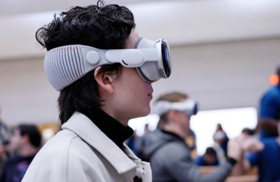Apple Vision Pro Garners Both Acclaim and Dystopian Critiques Among ...