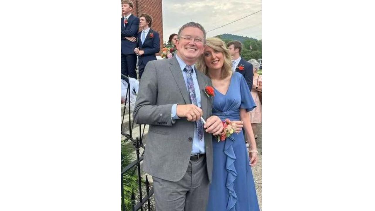 Rhonda Massie: The Spouse of Congressman Thomas Massi Dies – The ...