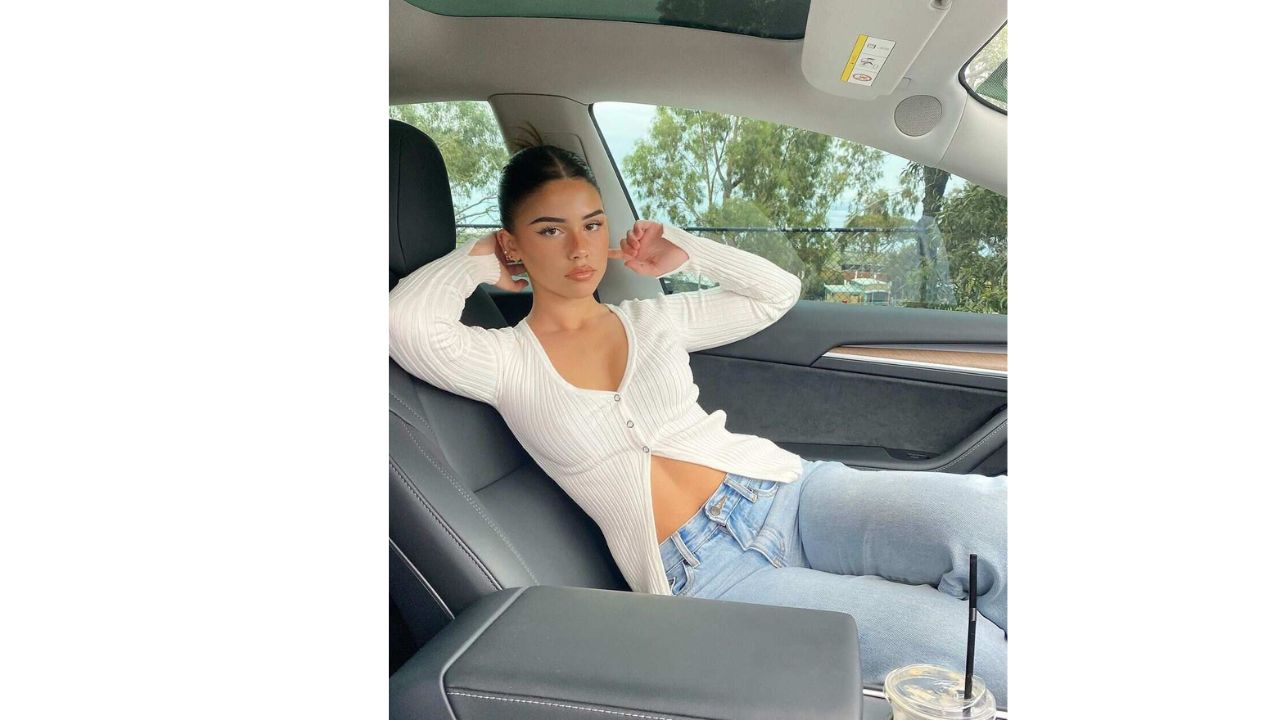 Who is Leah Halton? Explore Leah Halton’s Biography – The Published ...