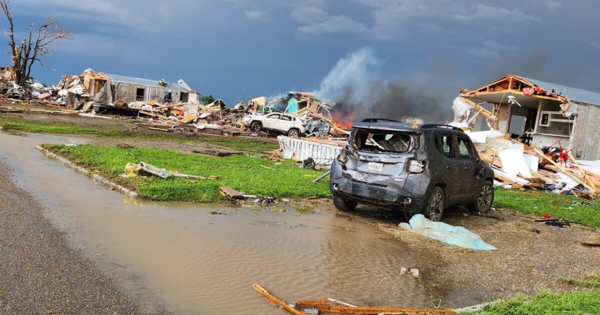 Severe Weather Chaos in Texas: Homes at Risk as Tornadoes and Wildfires ...